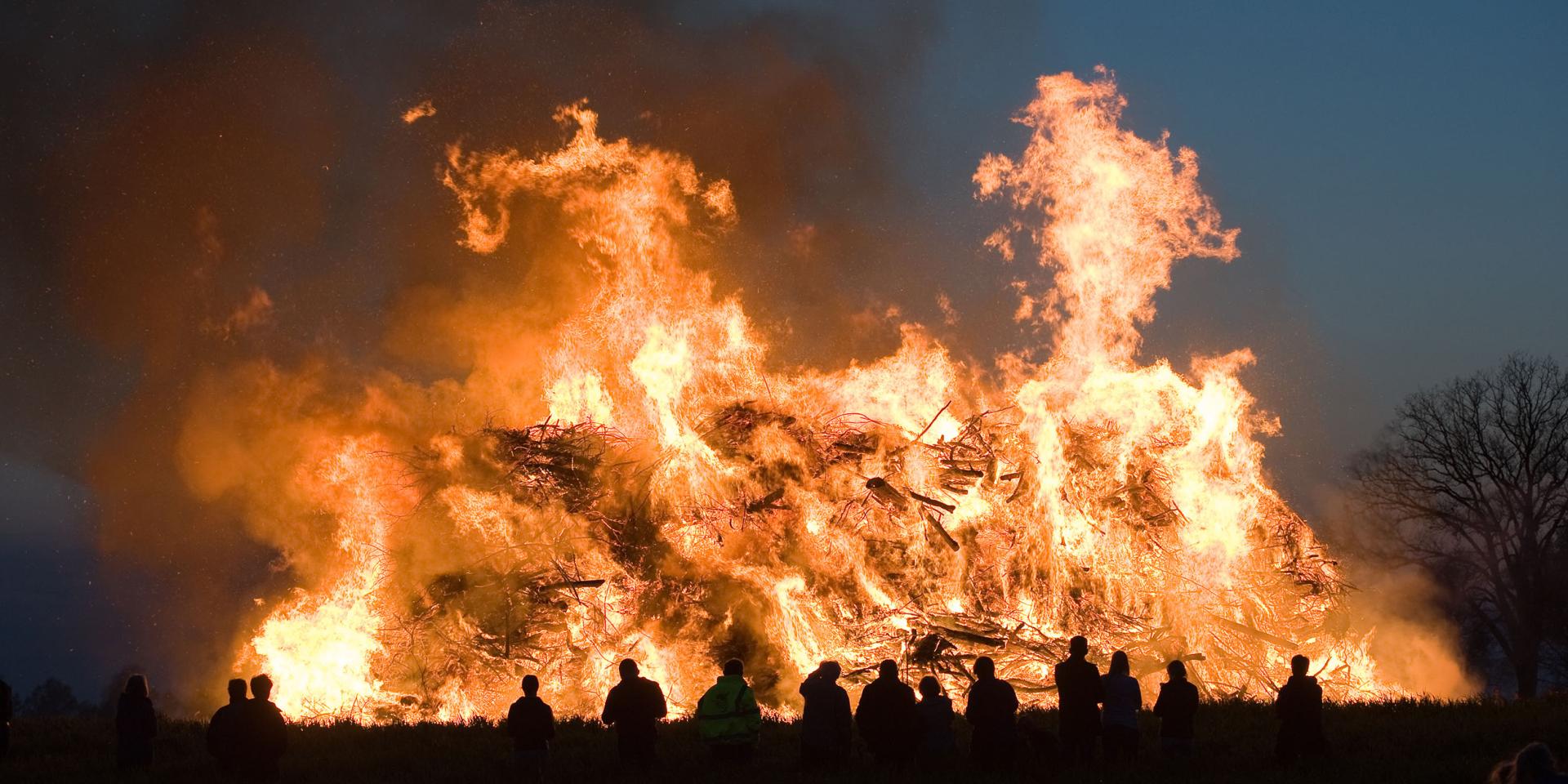 Groen licht voor ontsteken paasvuren | Gemeente Raalte